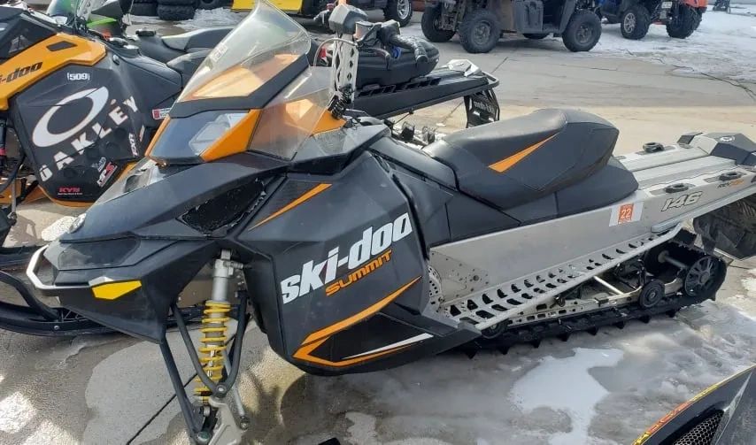 2013 600 SKI-DOO SUMMIT