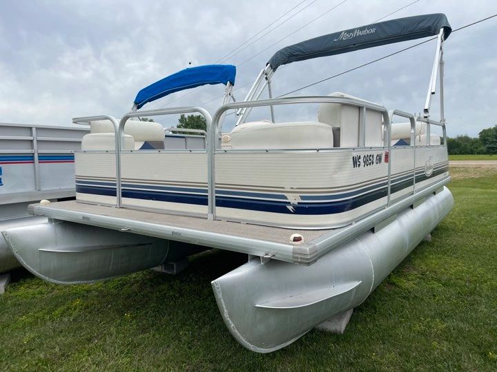 2009 MISTY HARBOR 16 FOOT PONTOON WITH 25 HP MERCURY