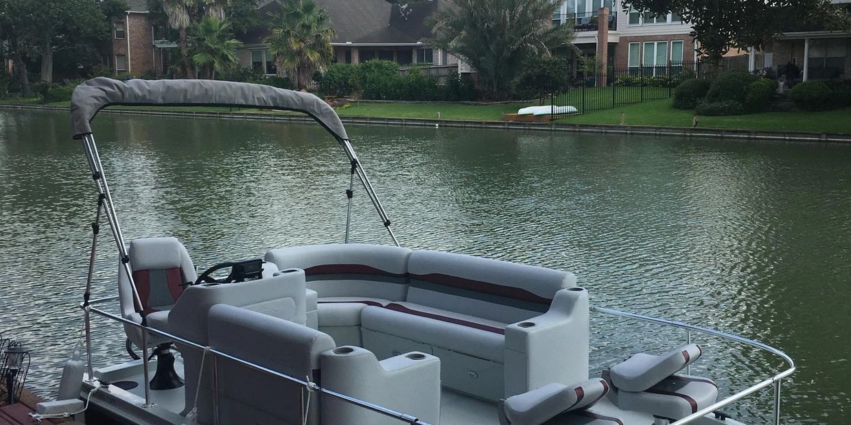 Fort Bend Boats - Electric Boats, Boat Repair, New and Used Pontoon Boats