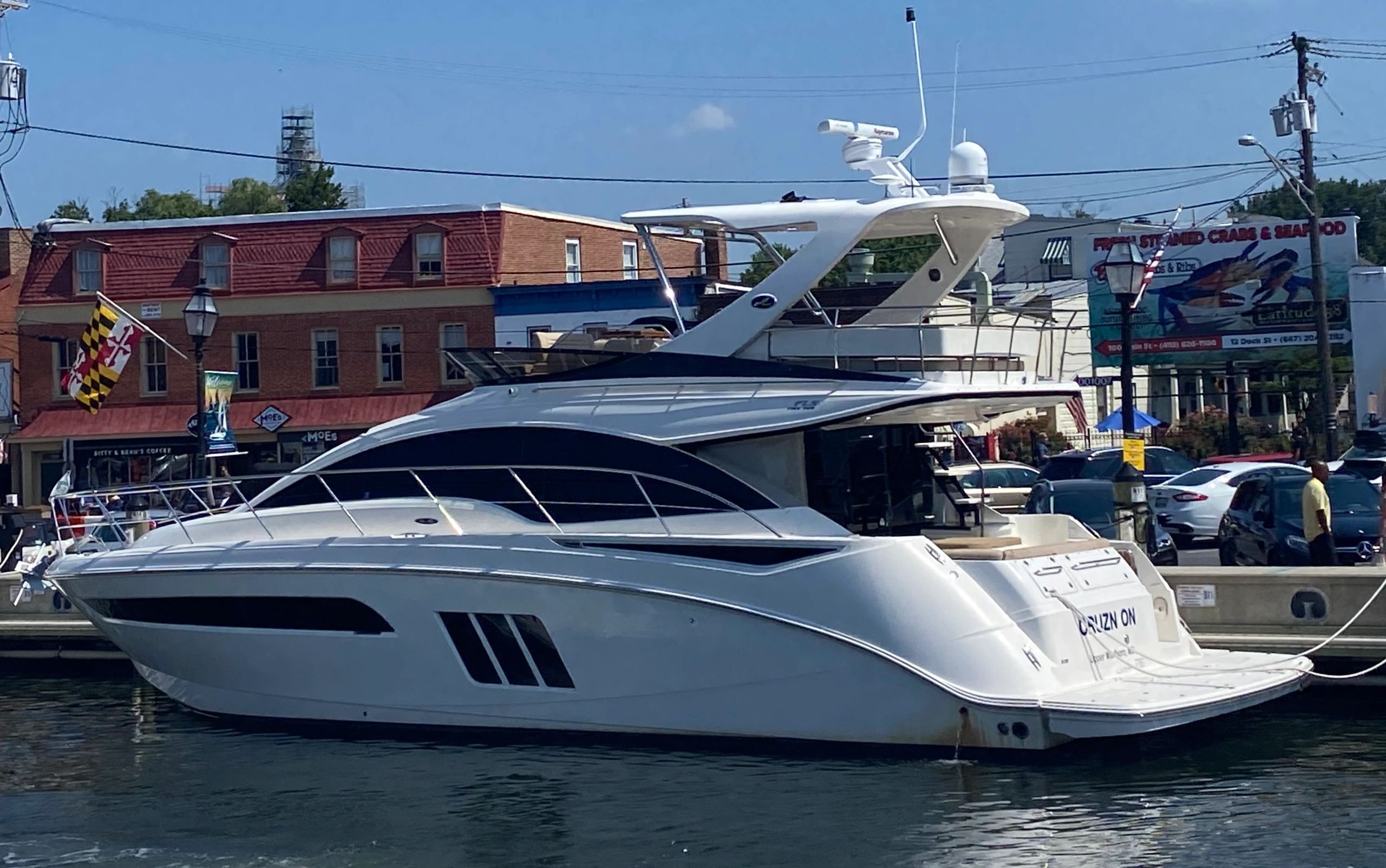 Book Exclusive Luxury Boat Charters Today