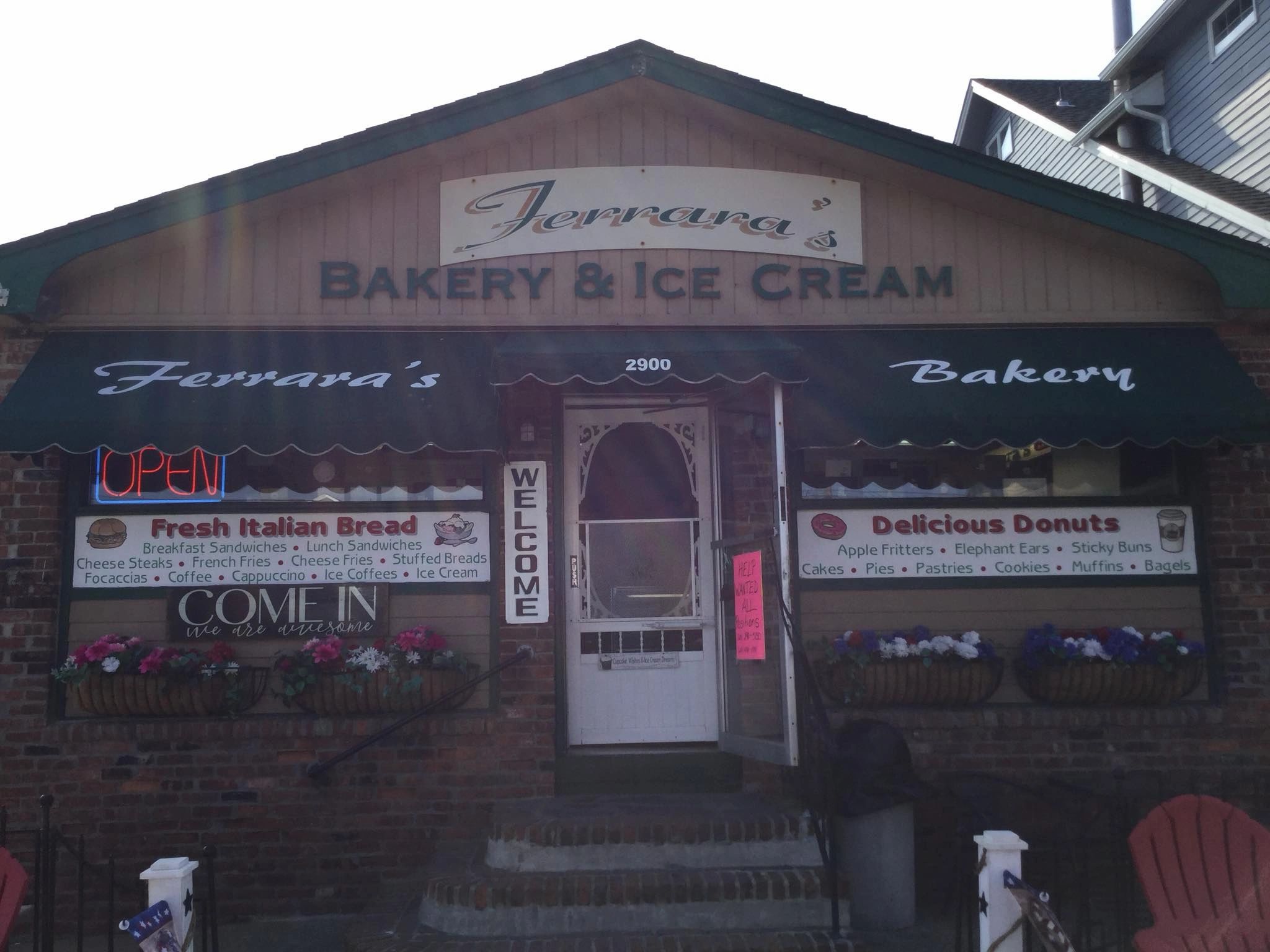 Ferrara's Island Bakery