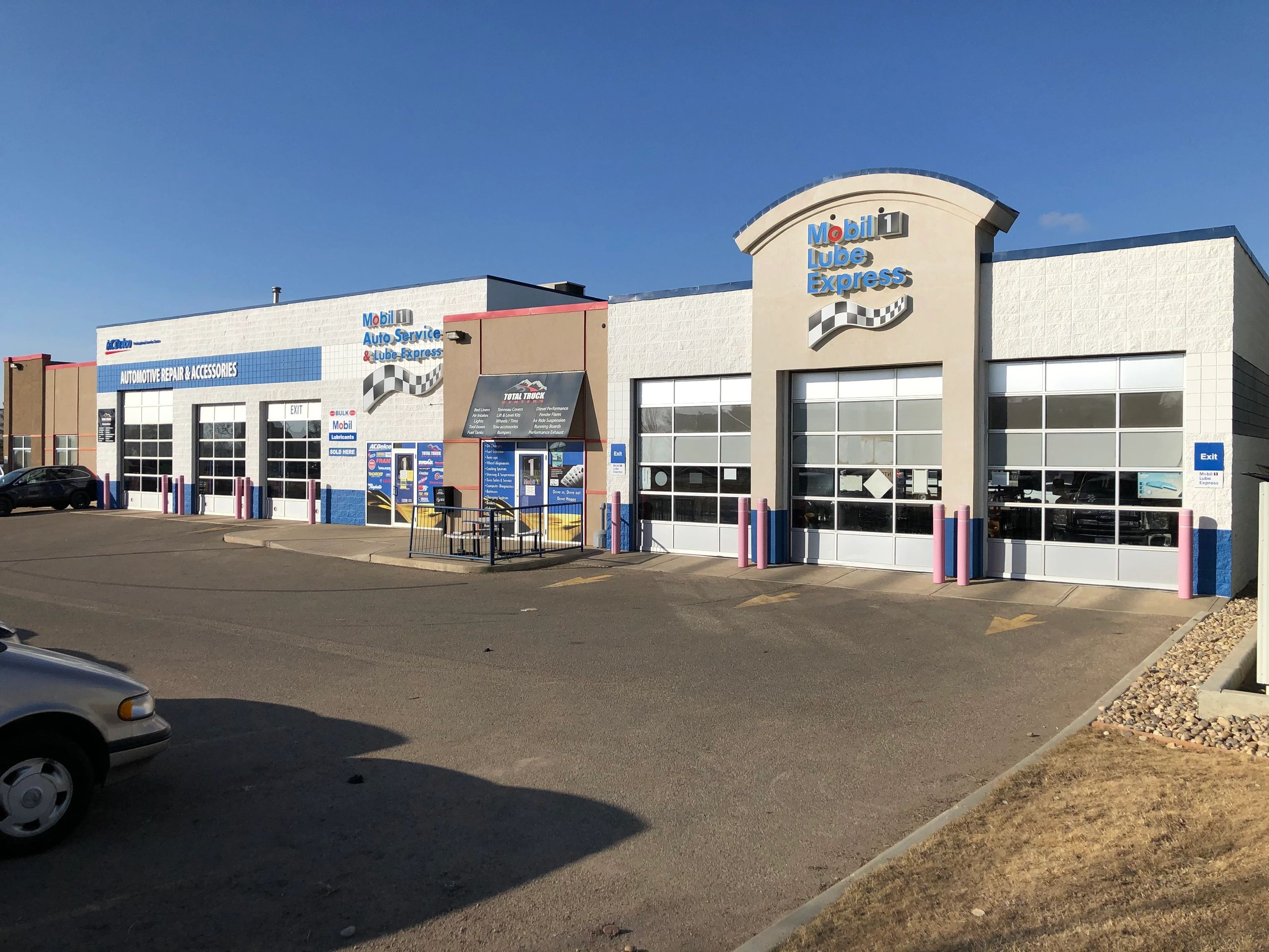 Light Truck & Auto Repair, Expert Oil Changes at Mobil1 Auto Service ...