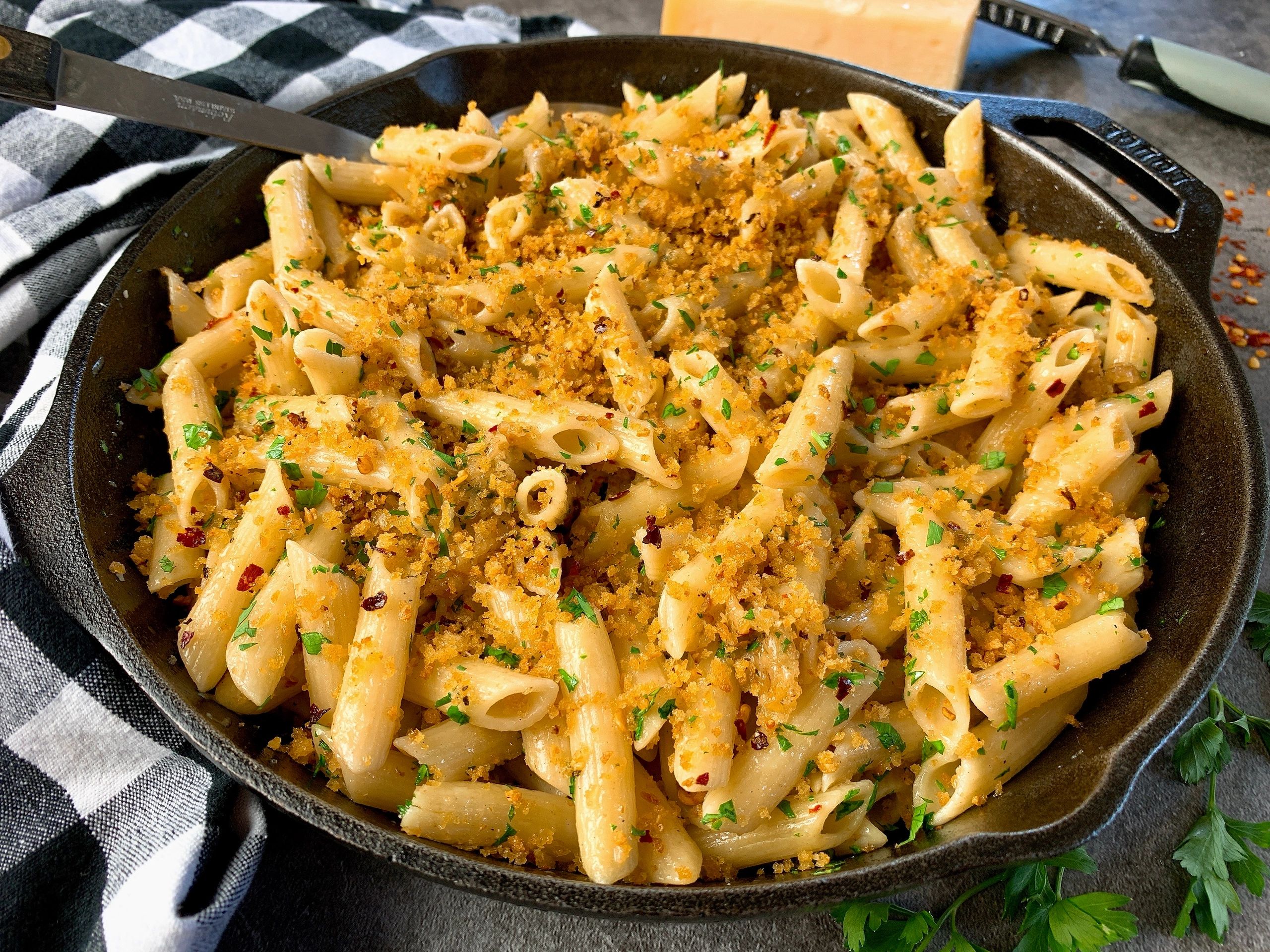 Garlicky Pasta with Toasted Bread Crumbs, Parmesan and Red Pepper
