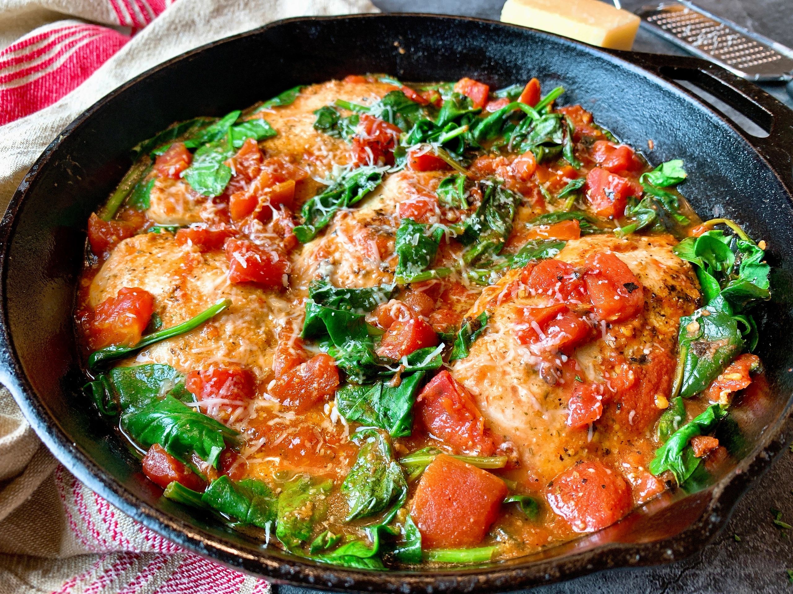 Skillet Chicken with Tomatoes and Spinach