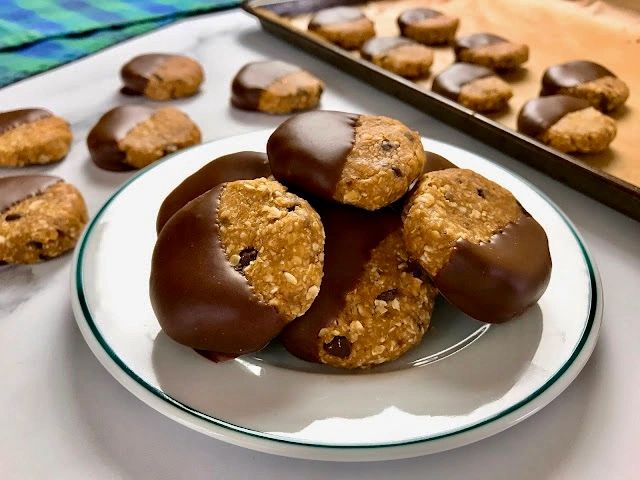 No Bake Chocolate Dipped Peanut Butter Cookies