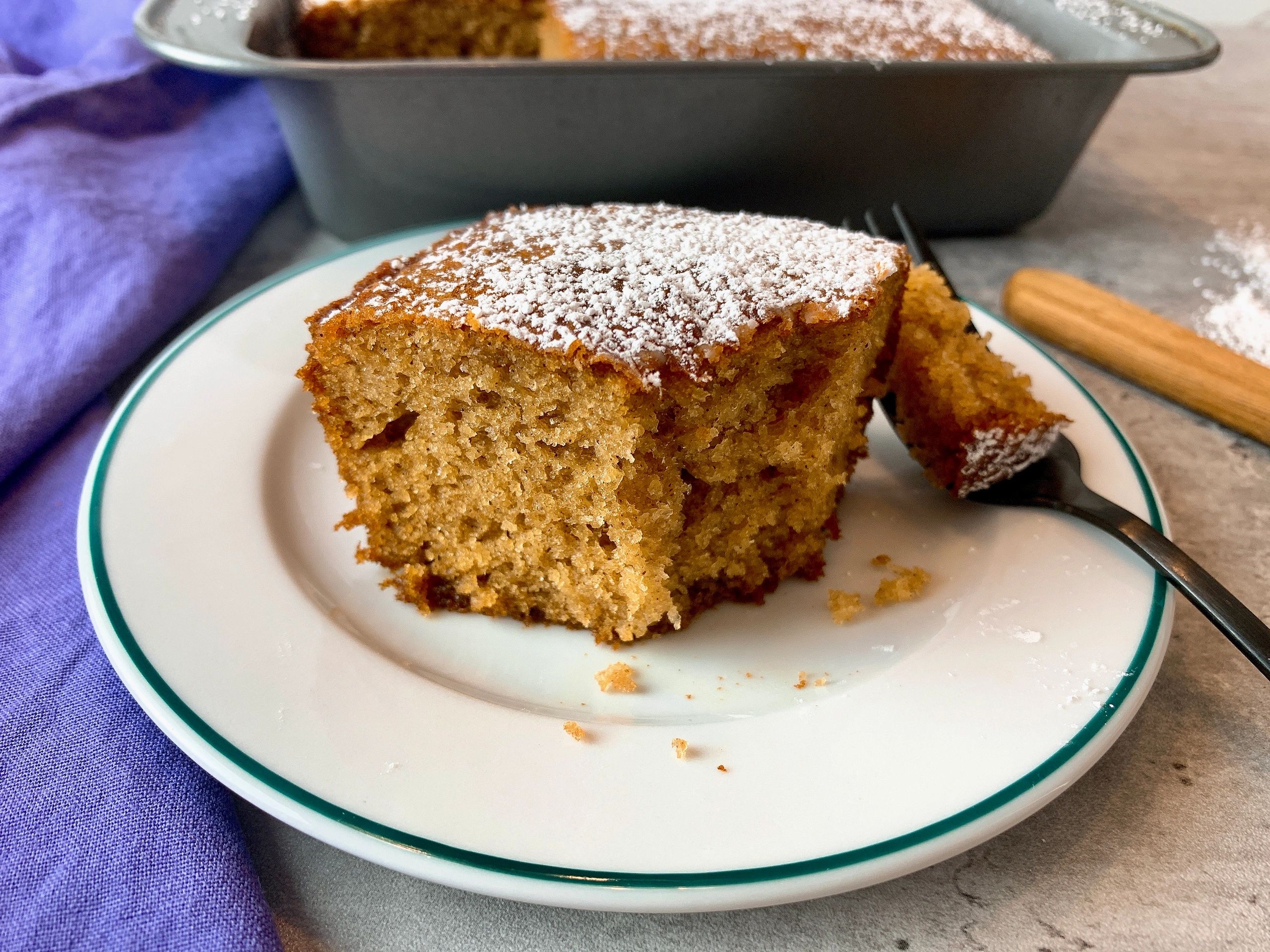 Easy Applesauce Cake