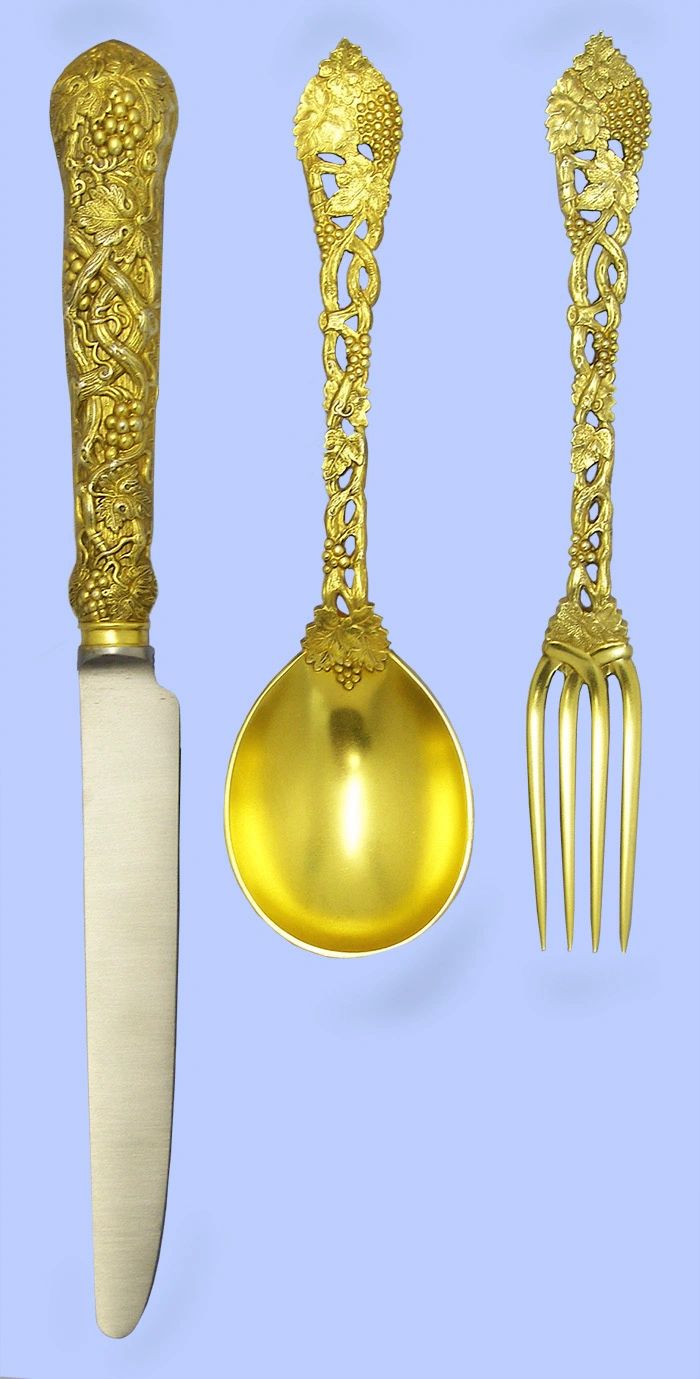 chasedandpiercedvine.com