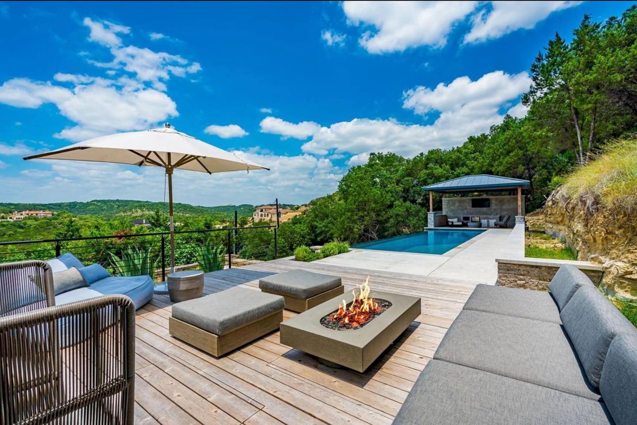 Expert Pool Repair Services