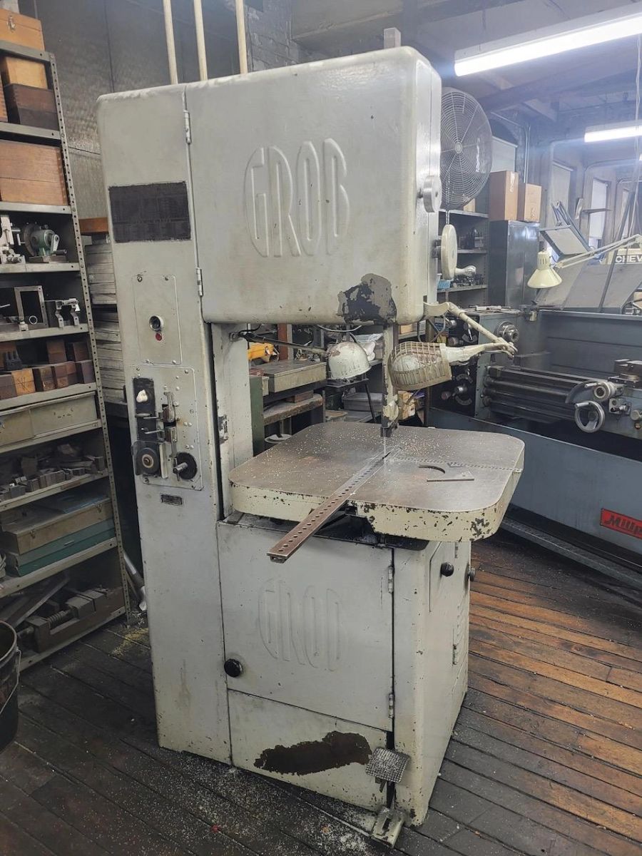 GROB VERTICAL BANDSAW W/BLADE WELDER
