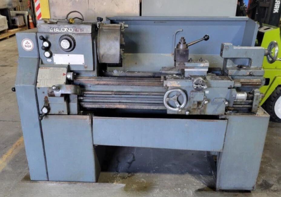 LEBLOND SERVO SHIFT ENGINE LATHE In./Mm. Threading