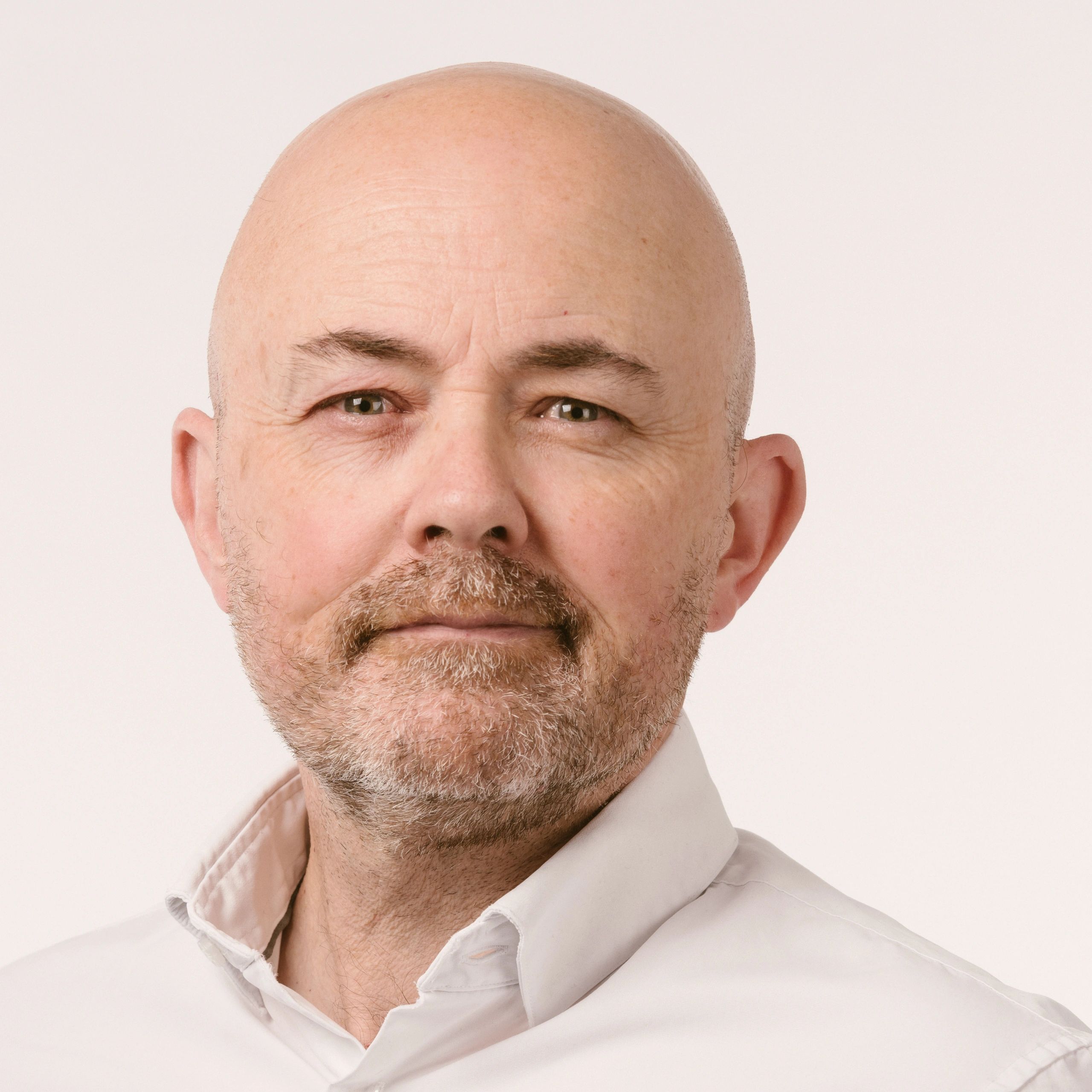 The Invisible Medium with Rob Ashton