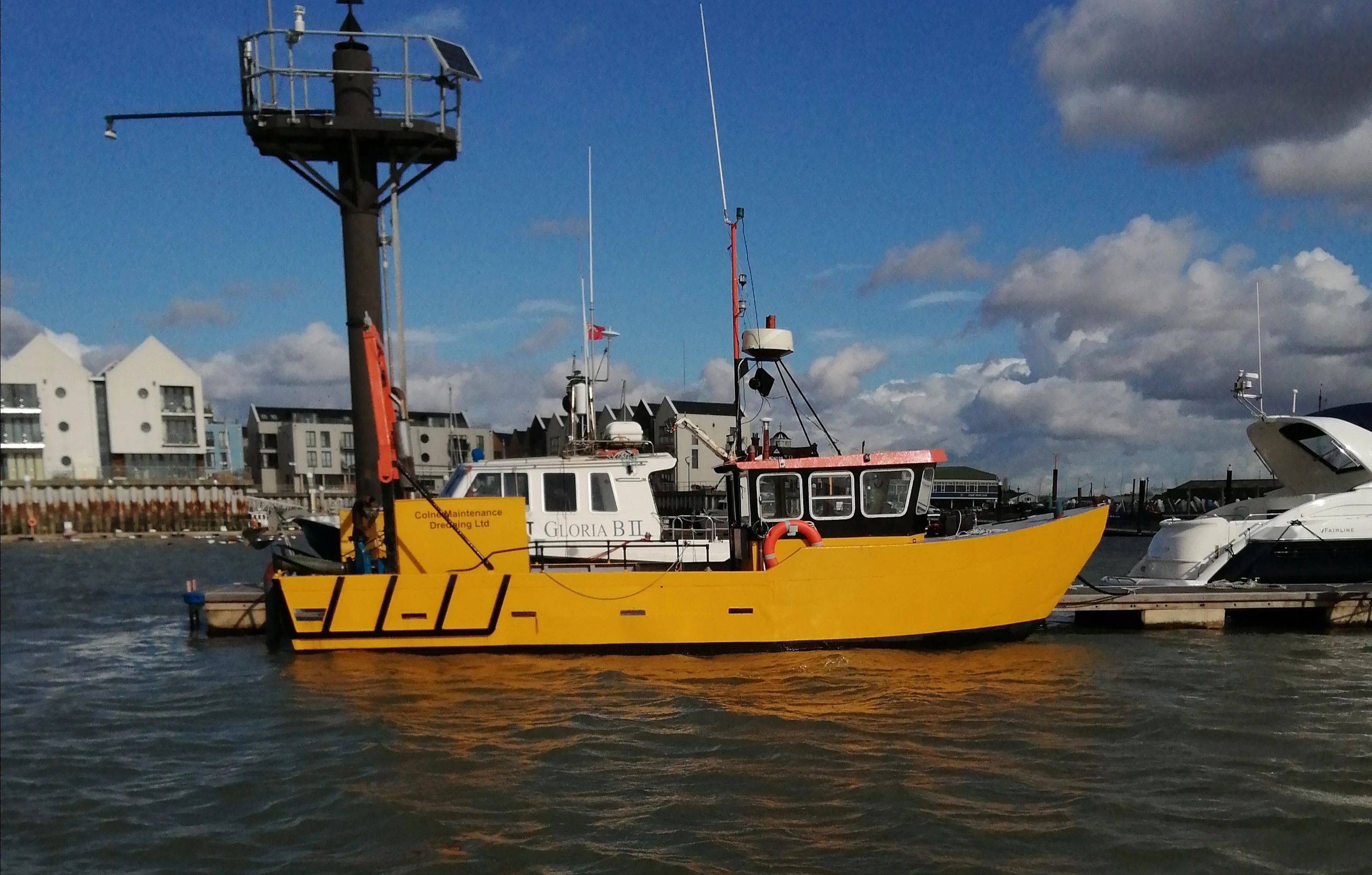 Water injection dredging and work platform hire