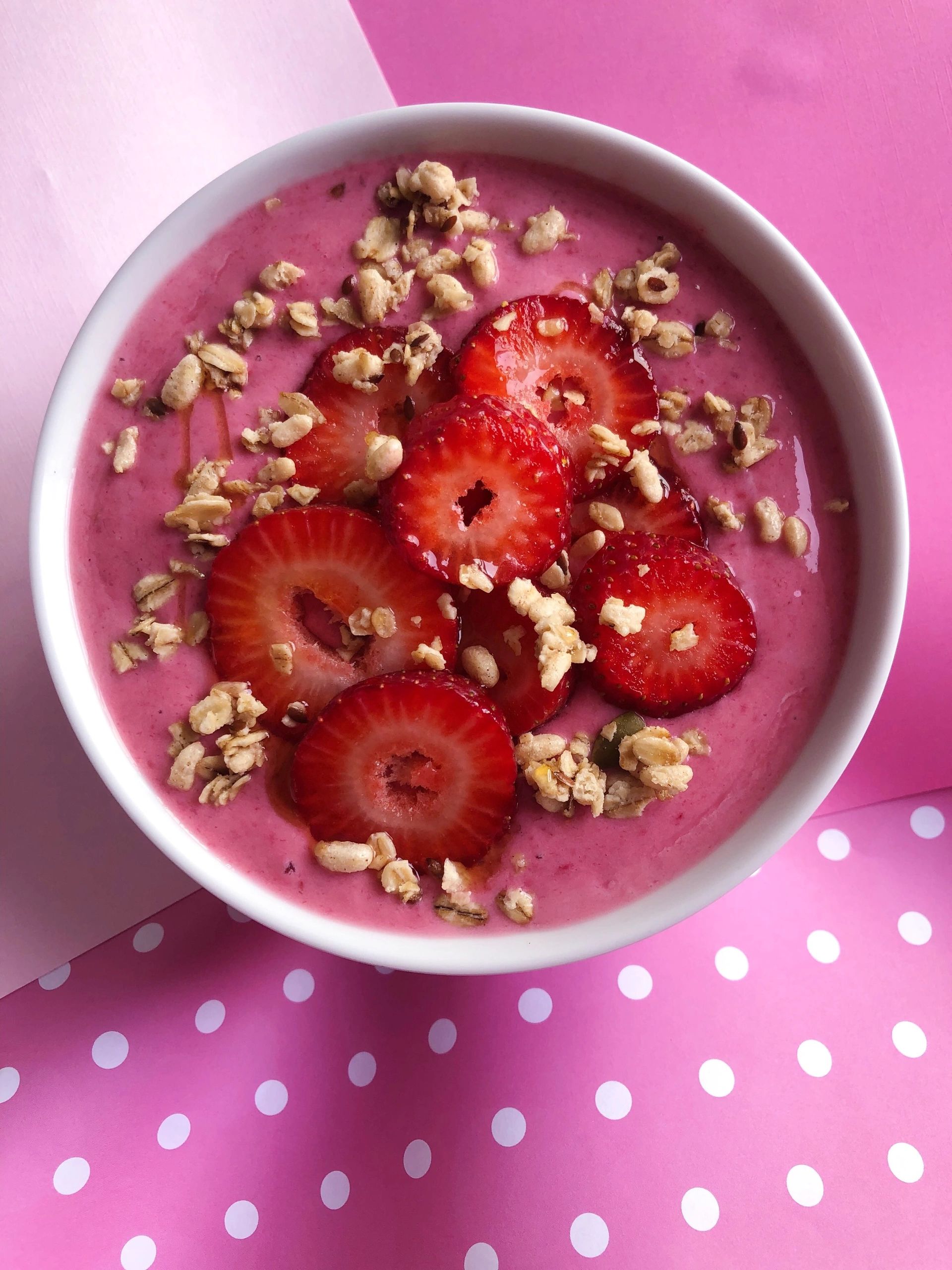 Raspberry Smoothie Bowl