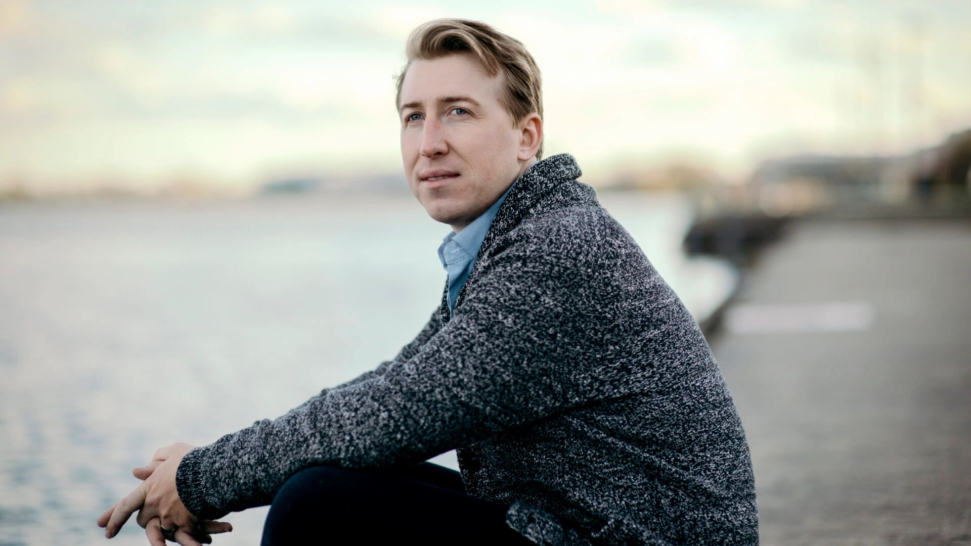 Singing Lessons for Beginners | Best Vocal Coaches Near Me