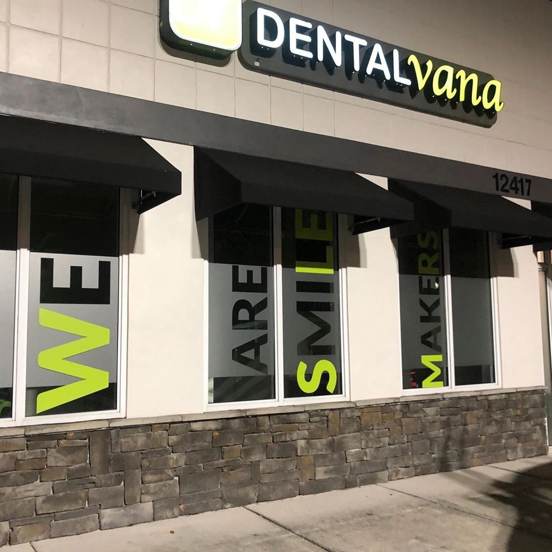 Storefront Vinyl Window Lettering & Graphics