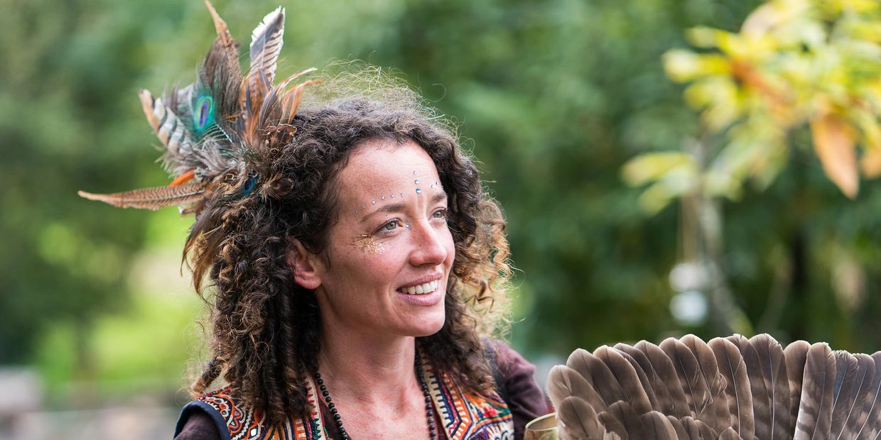 Isla Macleod Celebrant Wedding Officiant Creator of Ceremonies Somerset ...