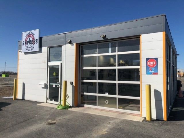 Fast Oil Change Services | FF Express Oil Change