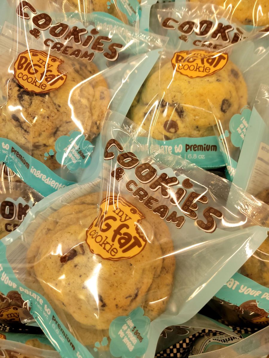 Bulk: 12 cookies- Cookies & Cream