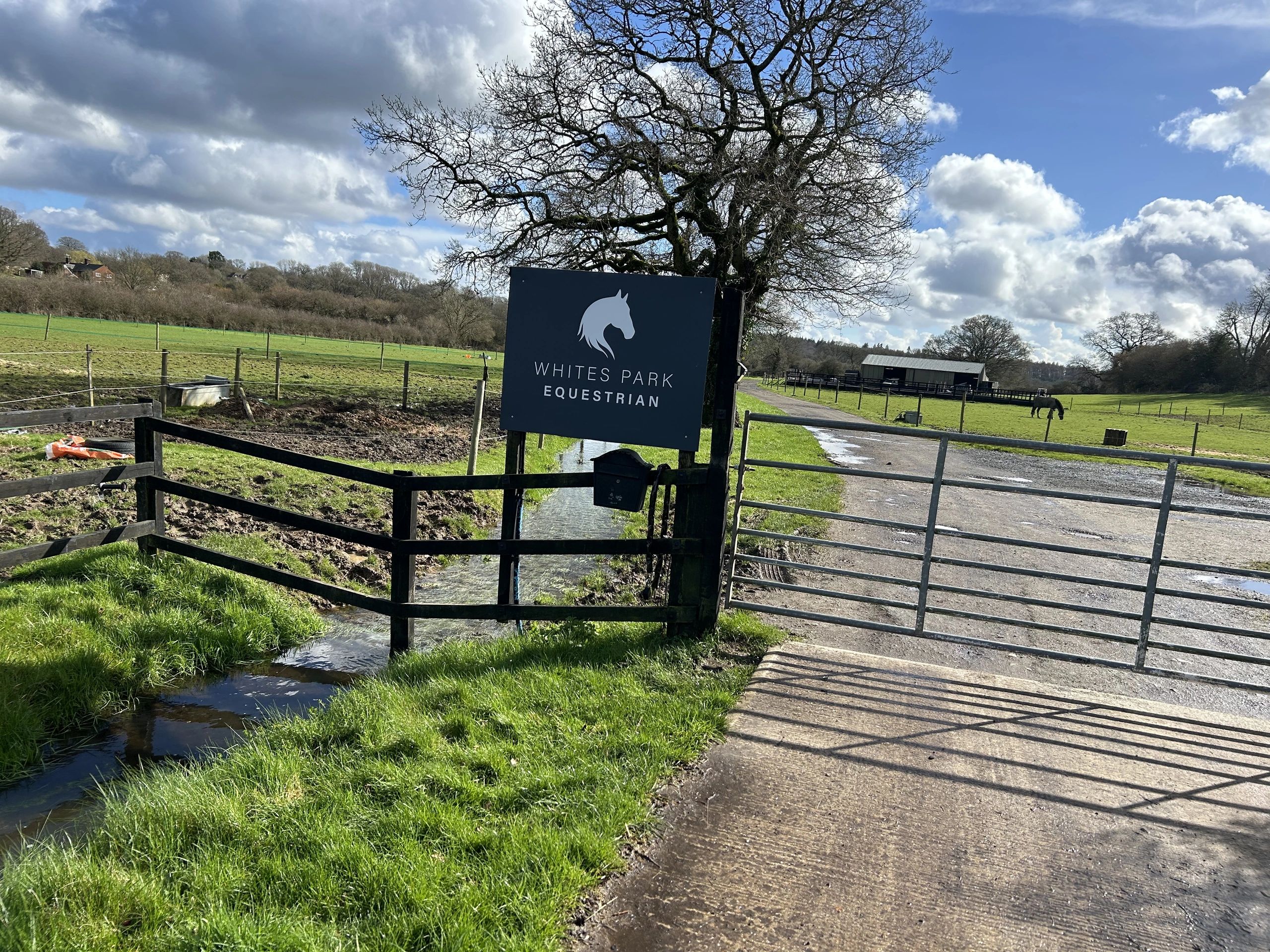 Whites Park Equestrian