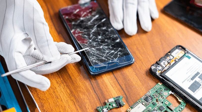 Broken Screen Repair - iGeek Smartphone Repairs