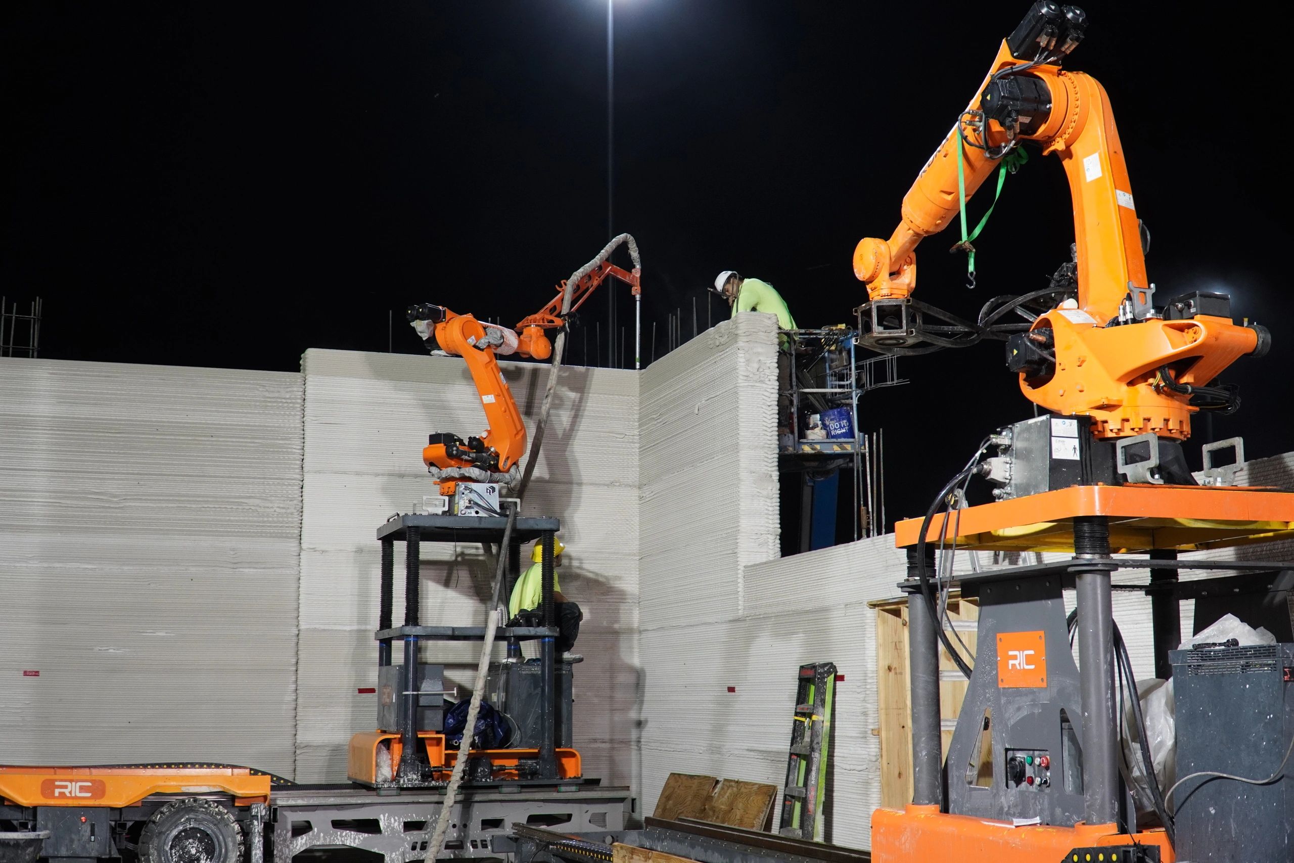 3D Print Concrete Robot / Construction Robotics/RIC technology