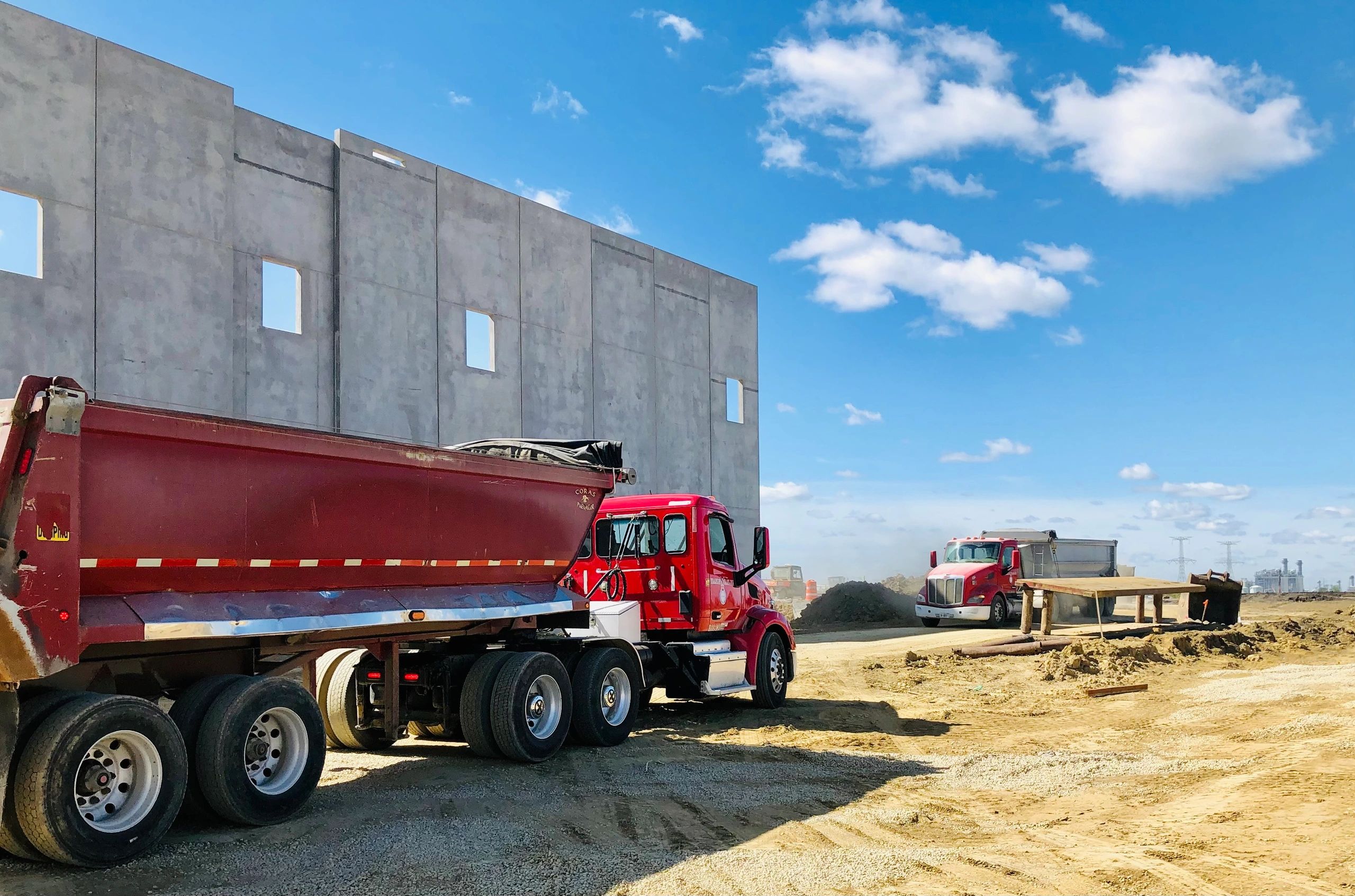 Top Construction Hauling Services Provider