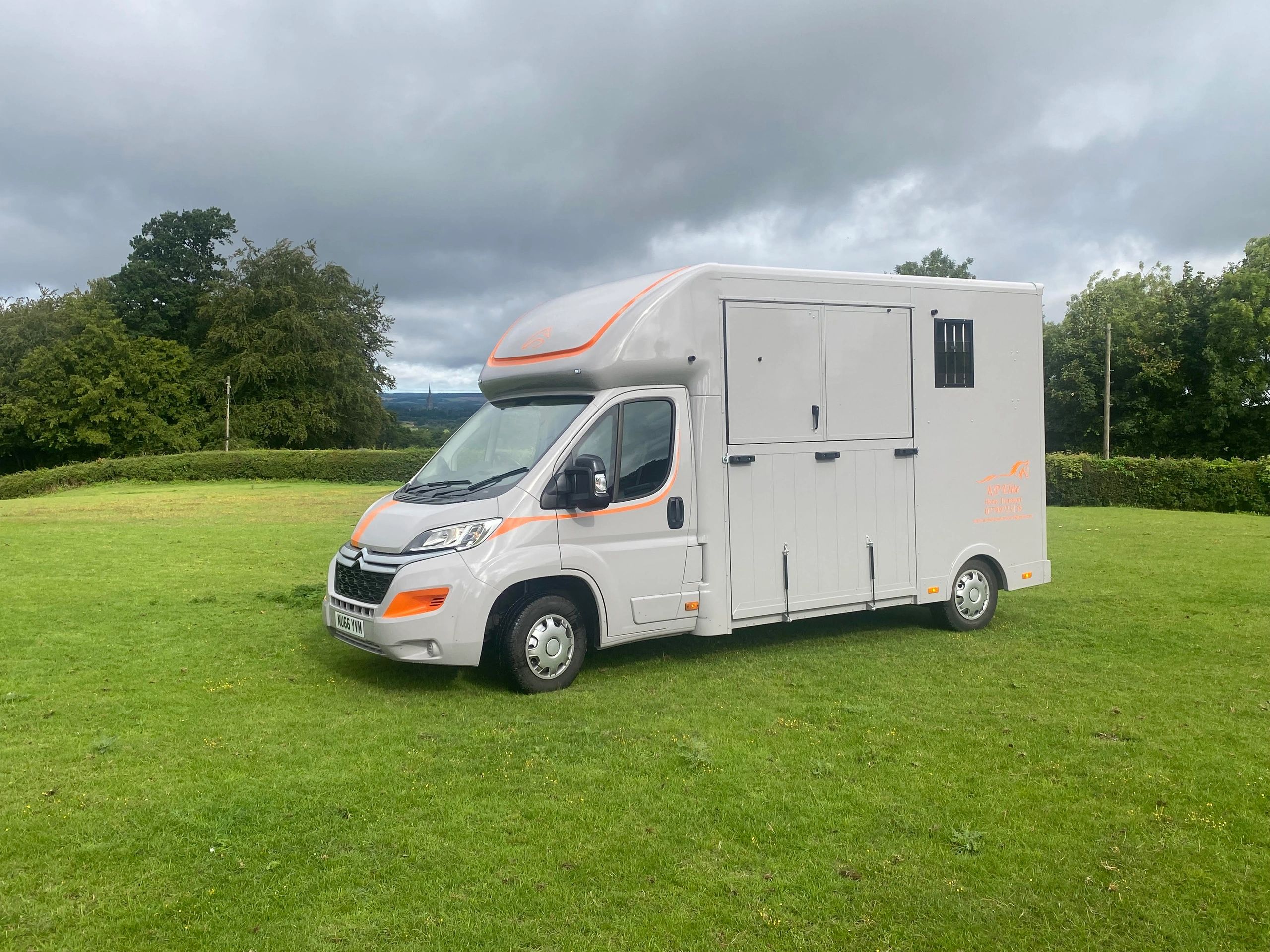 About us | KP Elite Horse Transport