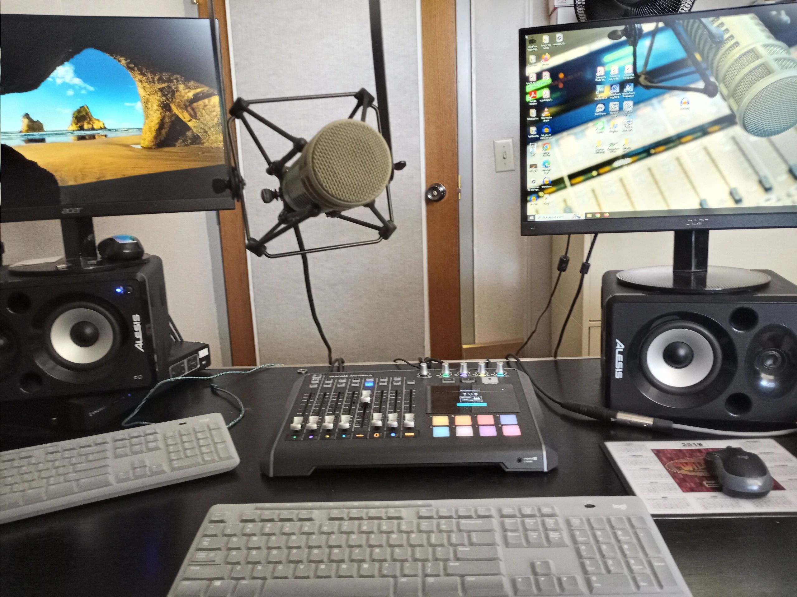 Radio Free Fargo KRFF 95.9 - Radio Station - Fargo, North Dakota