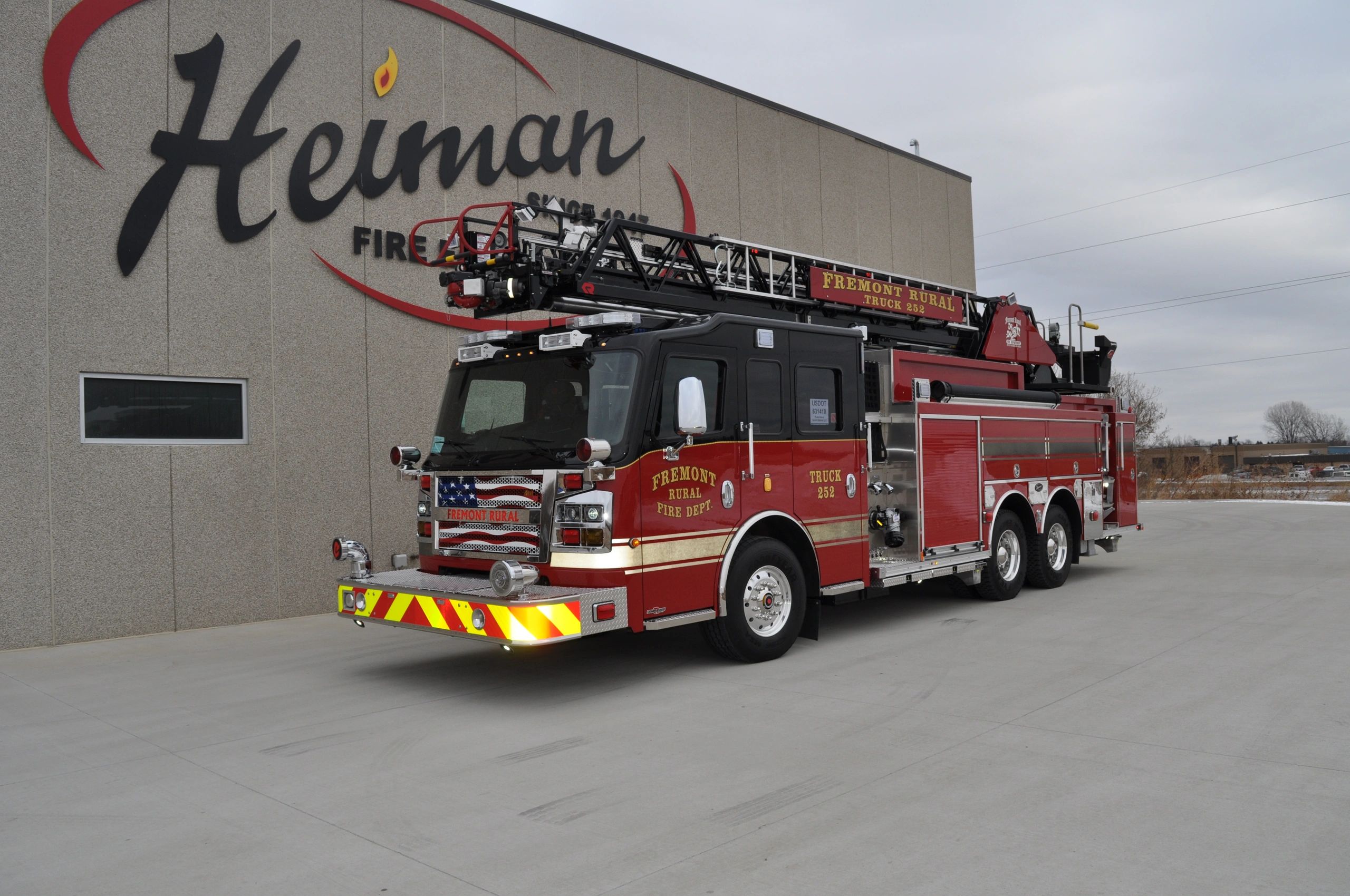Fremont, NE Fire Dept. - Rosenbauer Aerial