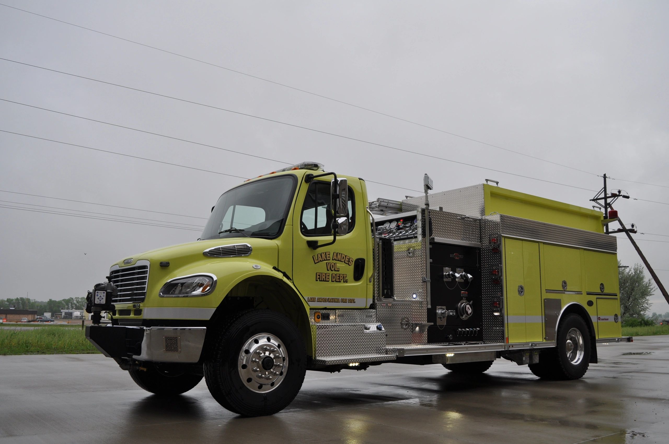 Lake Andes, SD Fire Dept. - Rosenbauer Pumper