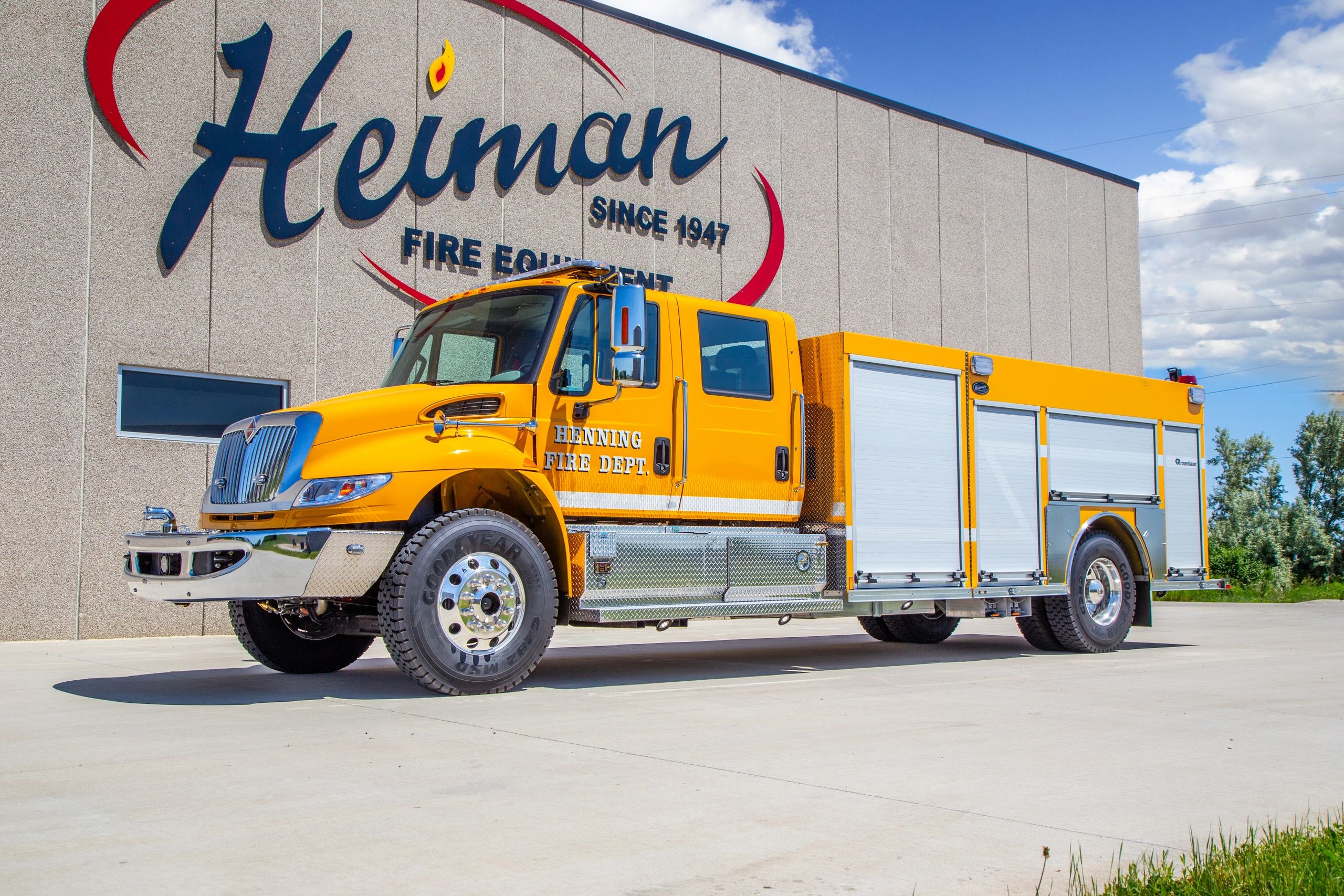 Henning, MN Fire Dept. - Rosenbauer Tanker