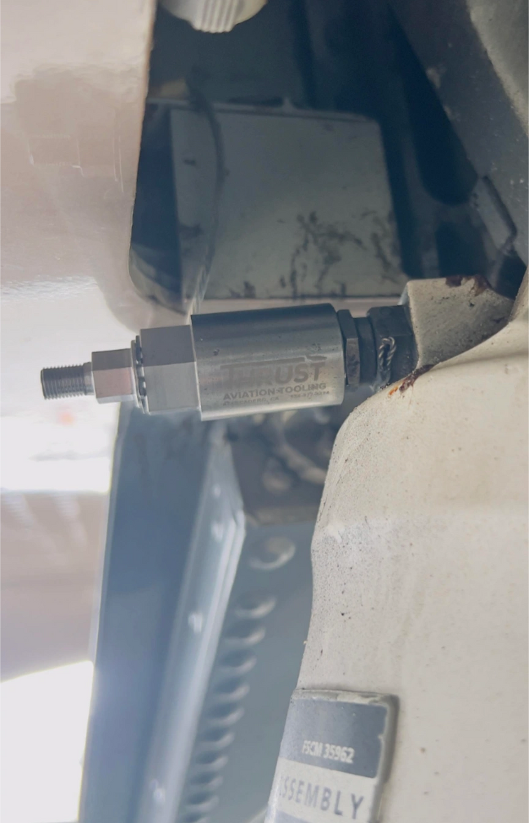 Schrader Valve Servicing Extension Socket