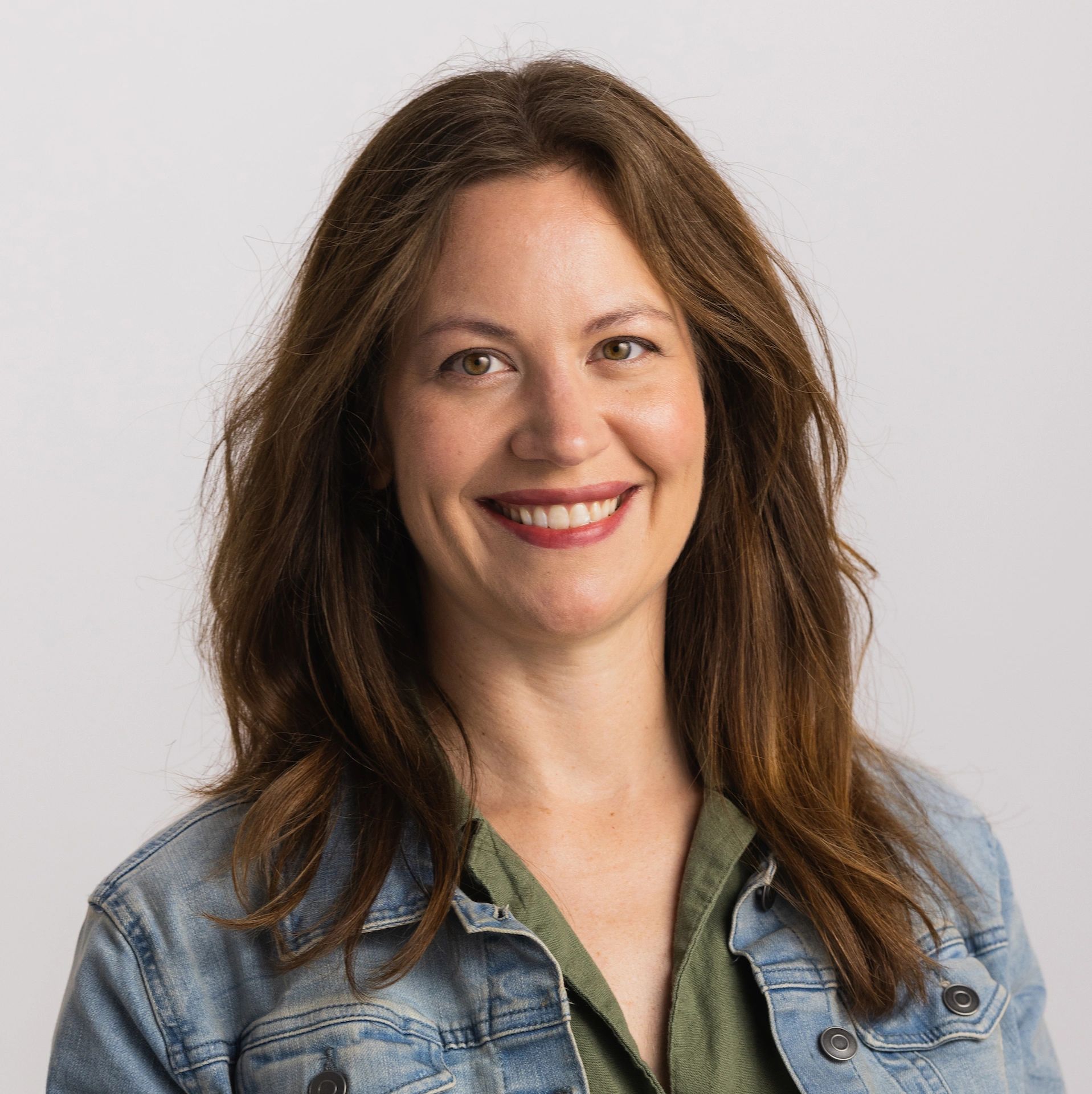 Susan Cooper VO - Conversational VoiceOver, Warm, Down-To-Earth Voice