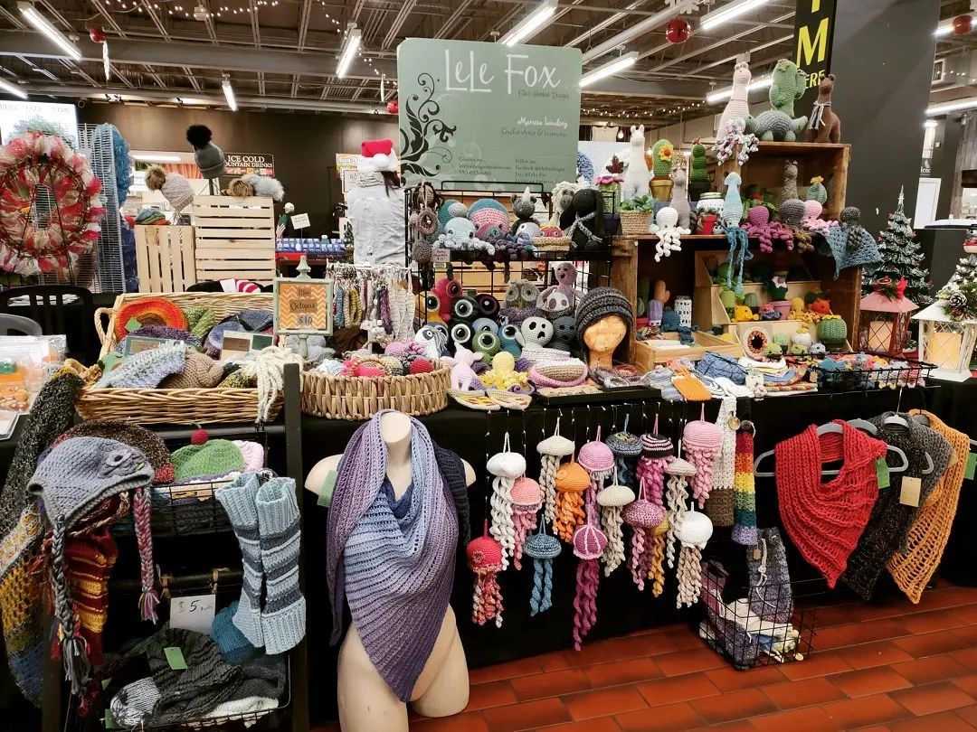 LeLe Fox Fiber-Hooked Designs & Art-Venture Studio