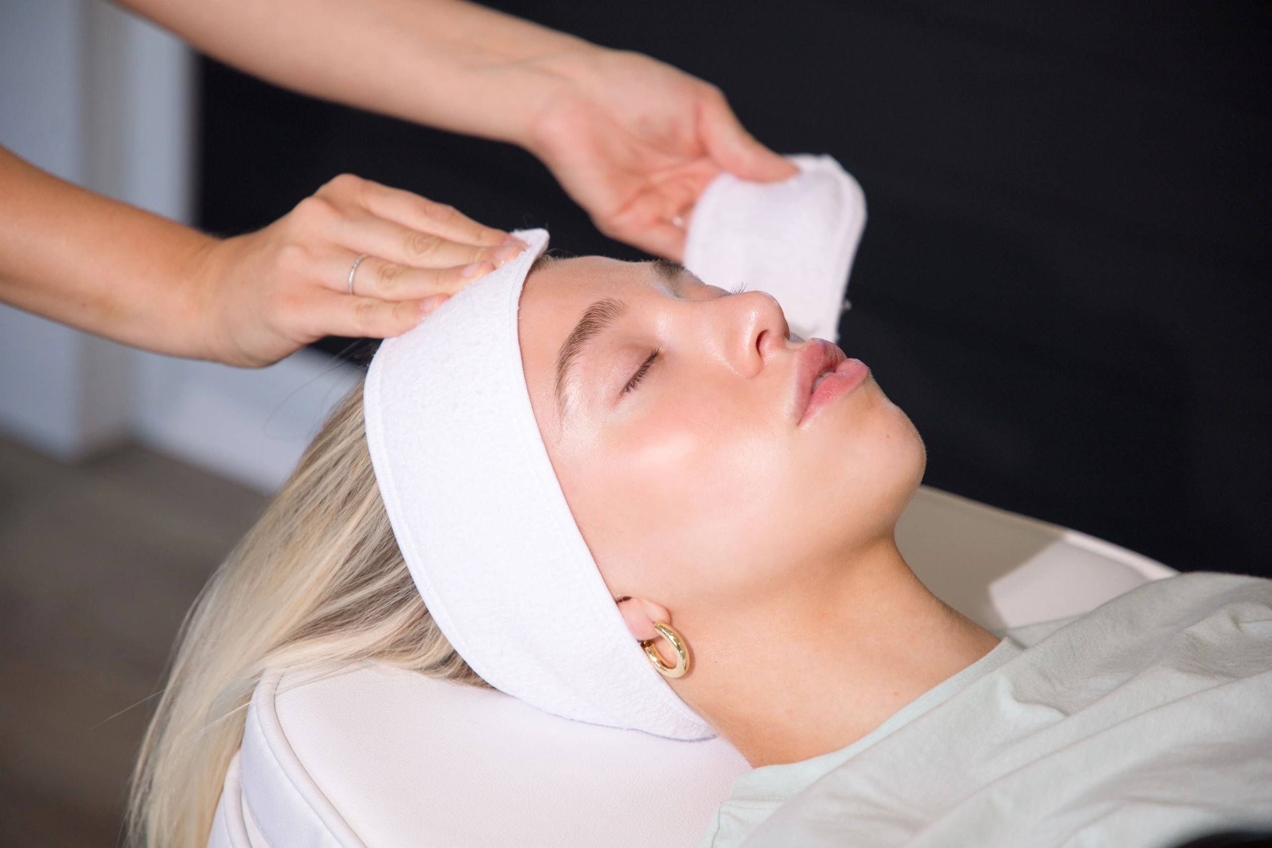 Medical Spa , Facial Spa, Skincare - The Mint Facial Bar