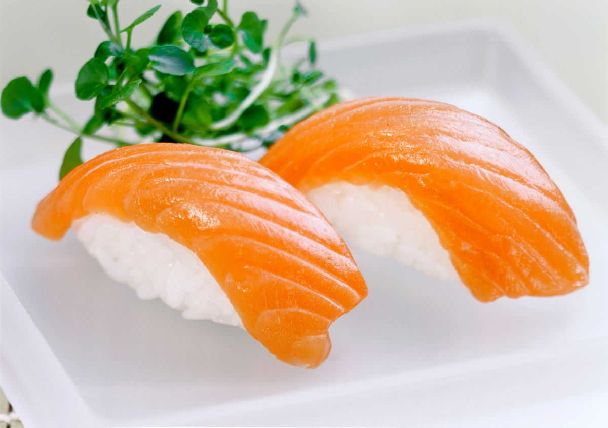 SMOKED SALMON NIGIRI SUSHI