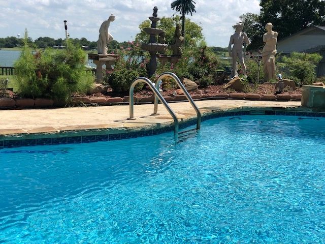 Freedom Pools & Services - Pool Service, Pool Cleaning