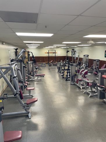 FITNESS ROOM