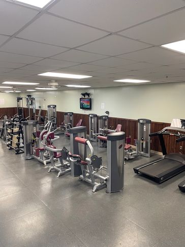 FITNESS ROOM