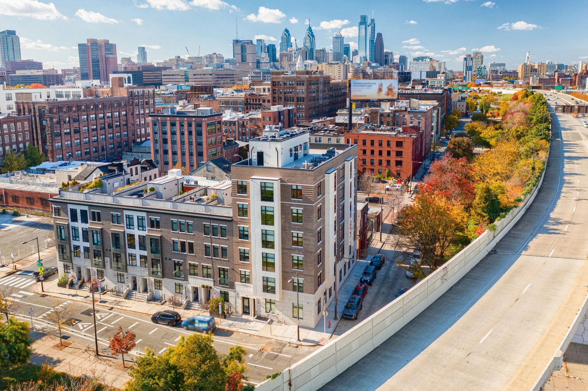 The EDISON - Apartment Rentals - Philadelphia, Pennsylvania