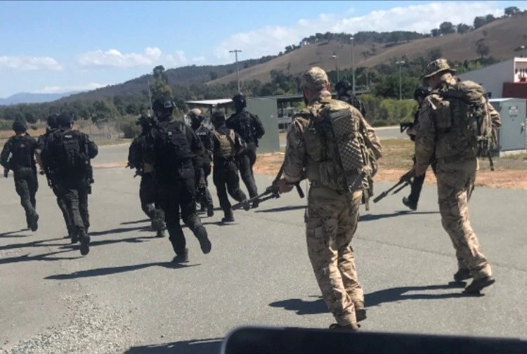 Aerobic Fitness v Strength & Power in LC Performance for SWAT.