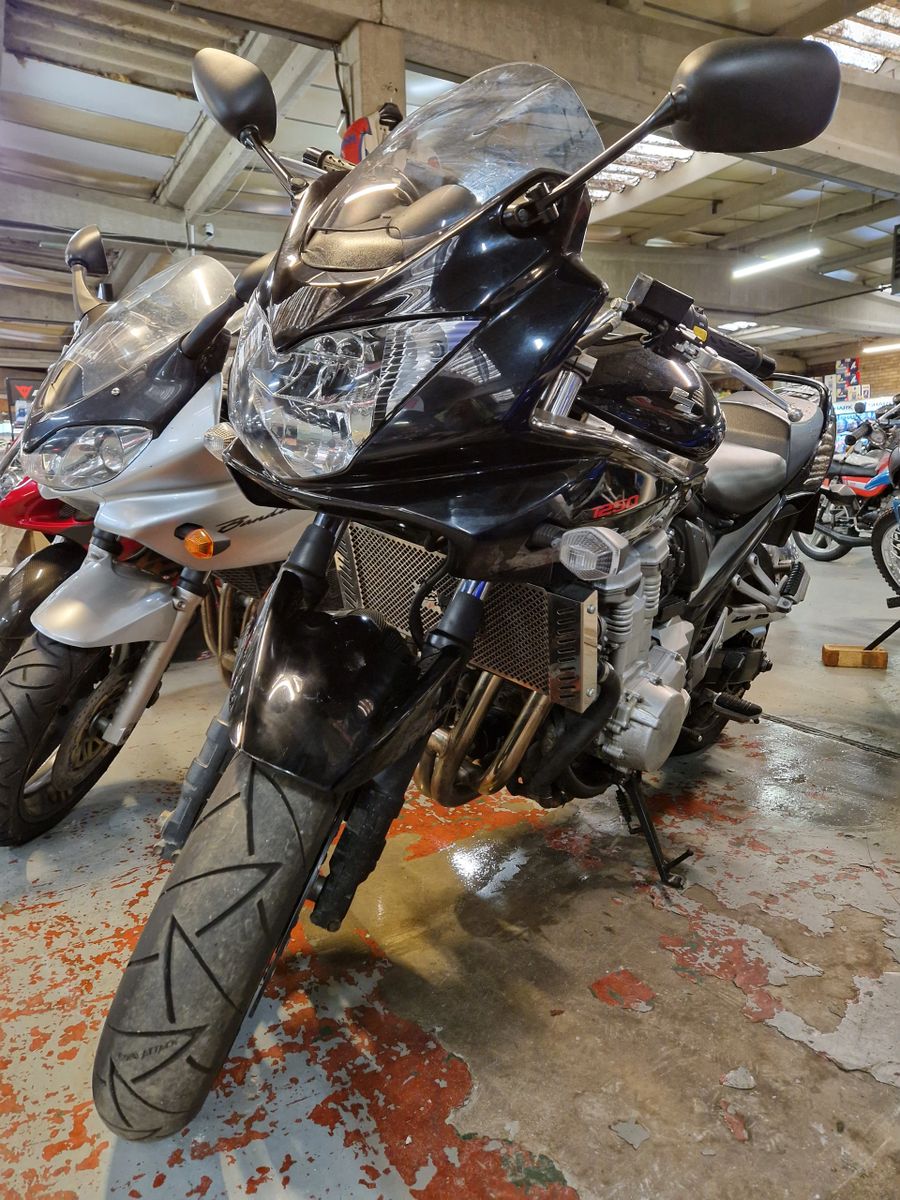 Suzuki bandit 1250cc