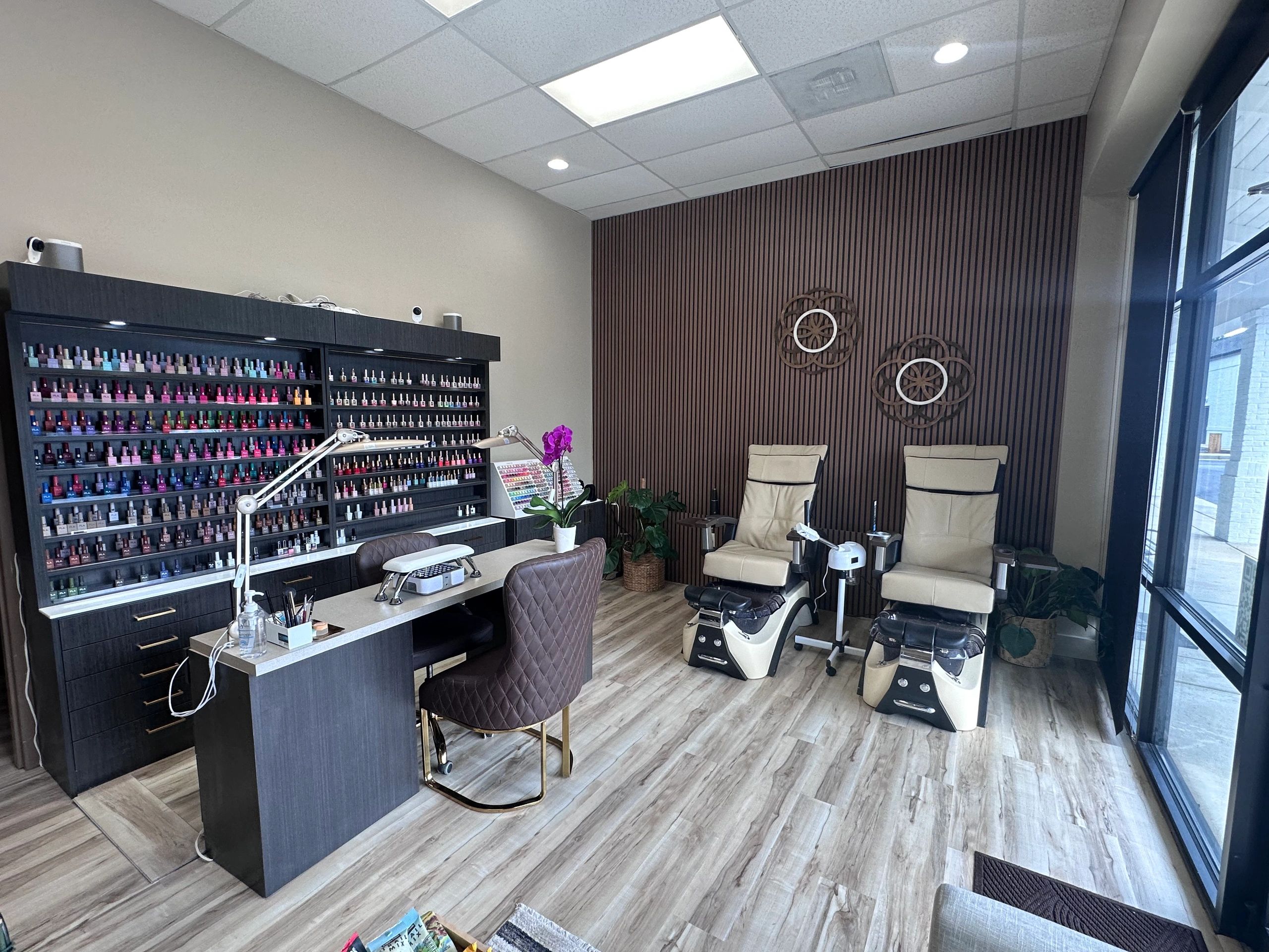 Lacquer Nail Studio