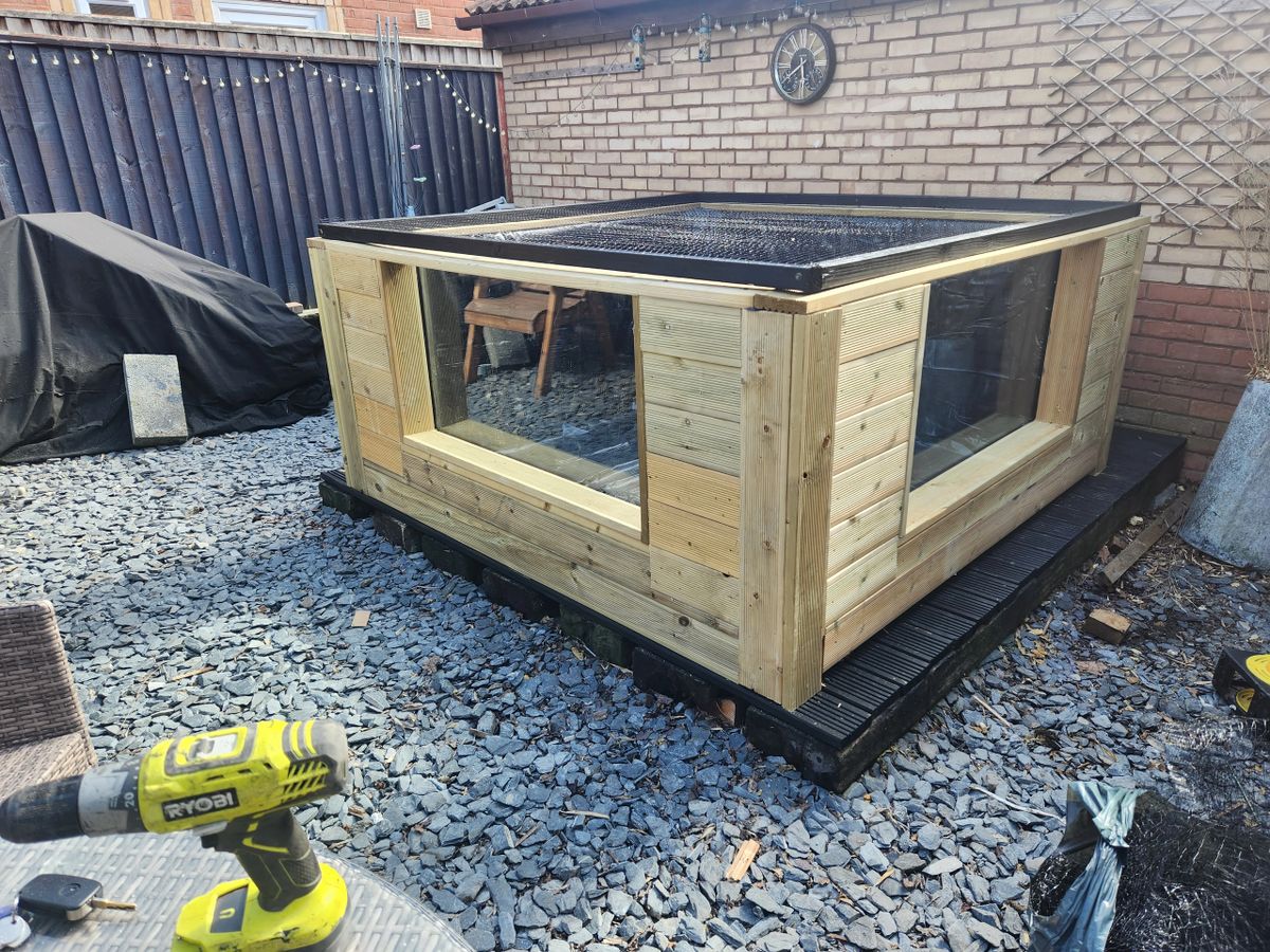 Deck 2 window pond 8ft x 8ft x 3ft with cover