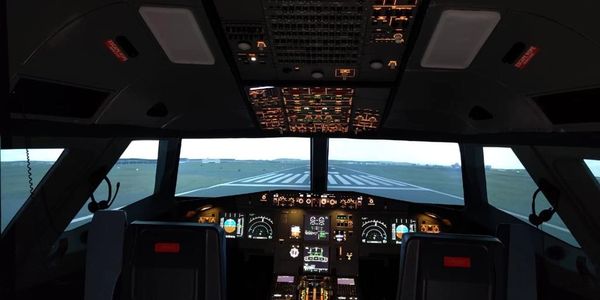 PILOT SIMULATOR