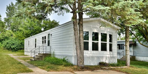 Discover Our Modern Mobile Homes