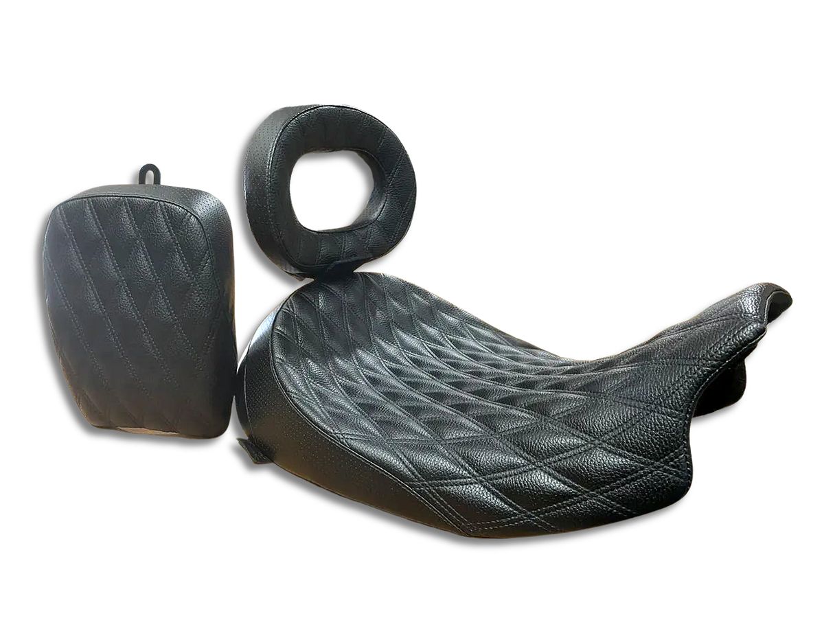 BAGGER/TOURING: SOLO SEATS Double Diamond Tuck Standard Vinyl