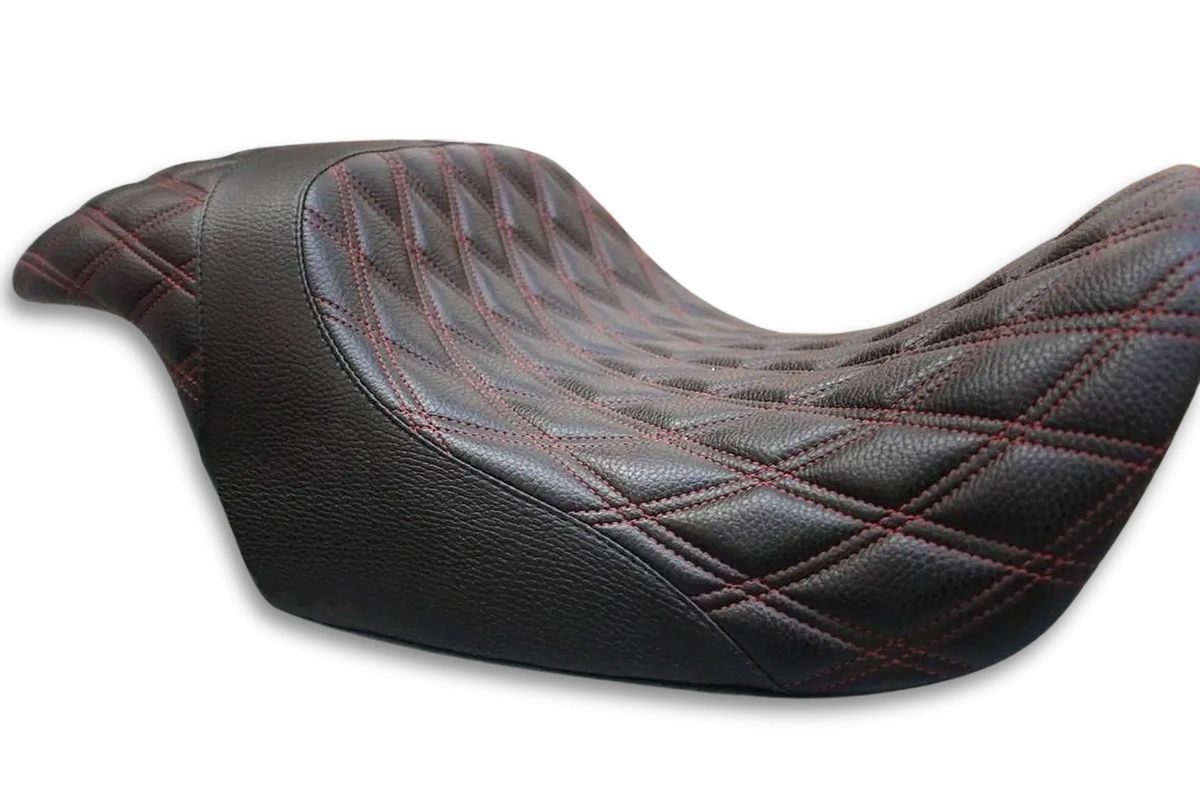 V-ROD MUSCLE: FASTBACK/ SQUAREBACK Diamond Designs