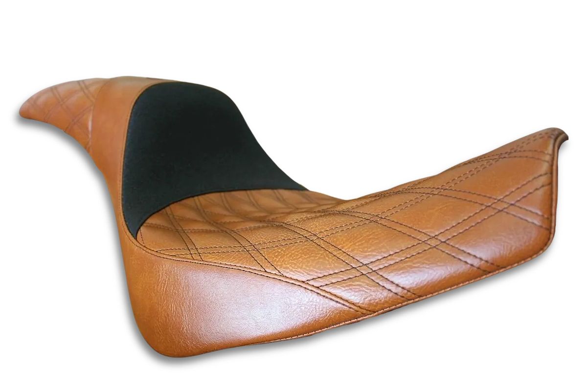 SOFTAIL FASTBACK: Wall Double Diamond Tuck Distressed Brown Vinyl