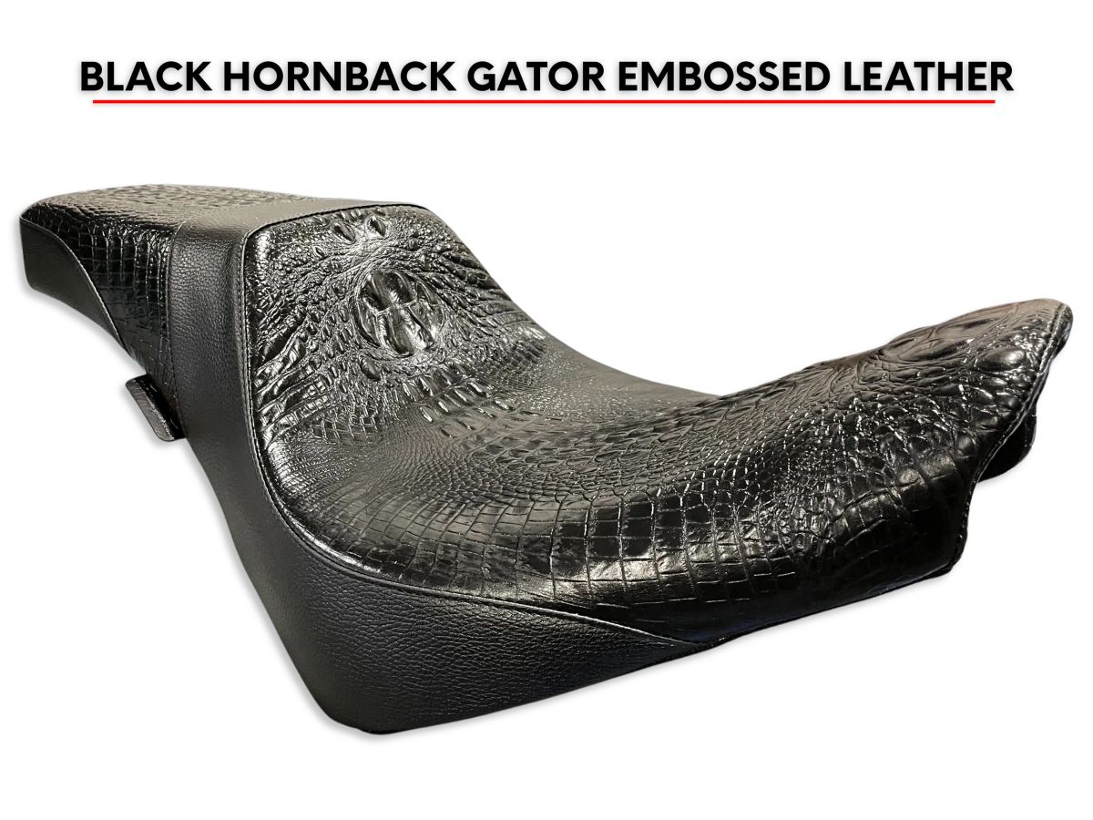 SOFTAIL SQUAREBACK: Gator Hornback Embossed Leather